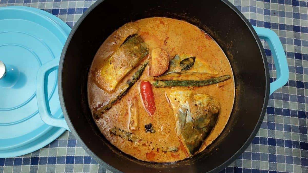 Kari Ikan Bawal Emas Melayu Style Guna Rempah Cap O - MyzanJourney