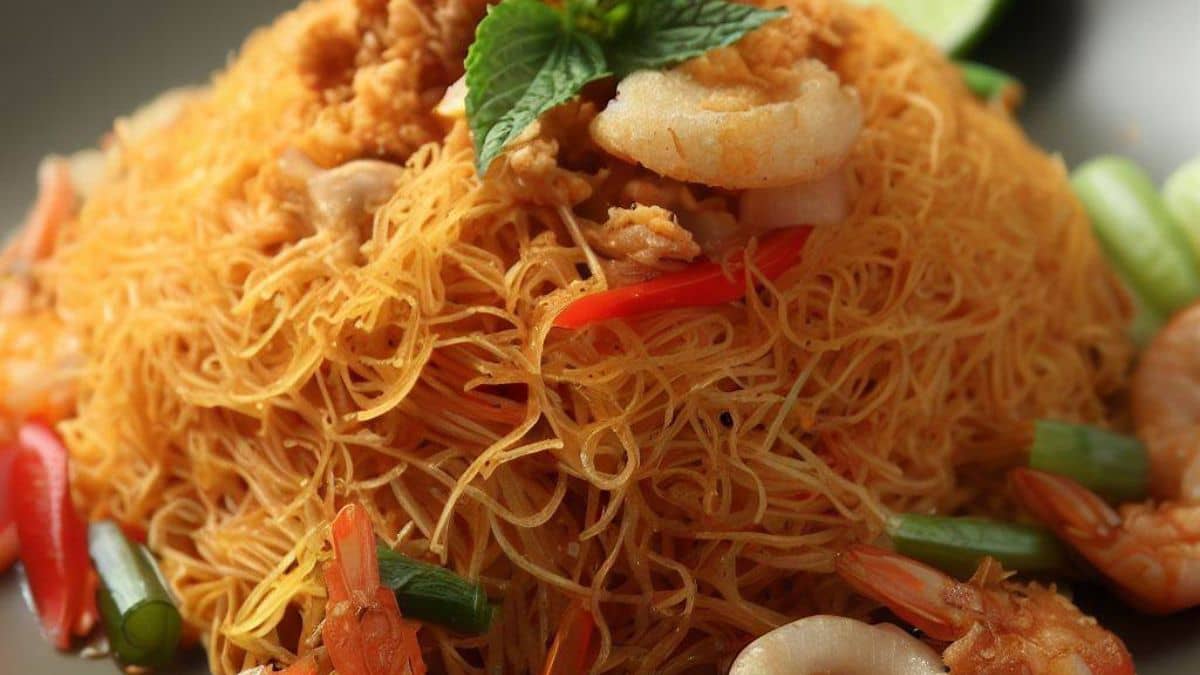 10 Cara Masak Bihun Goreng Sedap Wajib Cuba - MyzanJourney